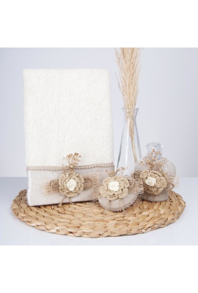 Nazik Home Fulya Pamuk Havlu + Süslü Sabun + Süslü Kolonya Şişesi Hediyelik Kutulu Set Nazik Home Fulya Pamuk Havlu + Süslü Sabun + Süslü Kolonya Şişesi Hediyelik Kutulu Set