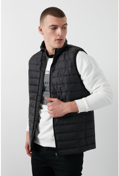 New Balance Dik Yaka Şişme Yelek Erkek Yelek MPV035 E