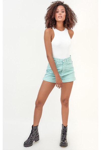 Herton Paçası Katlamalı Rahat Kesim Yüksekbelli Şort