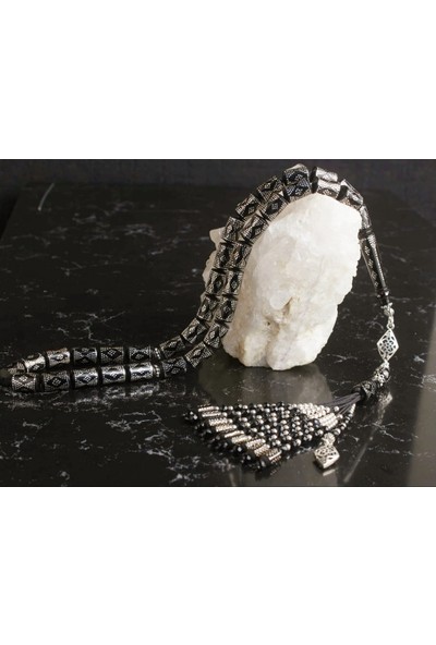 İnan Tesbih Kuka Kesme Yoğun Gümüş Işlemeli Özel Gümüş Püsküllü Tesbih Büyük Boy İnan Tesbih Kuka Kesme Yoğun Gümüş Işlemeli Özel Gümüş Püsküllü Tesbih Büyük Boy