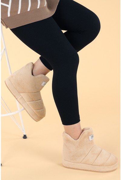 Ayakland 002 Günlük Kadın Ev Botu
