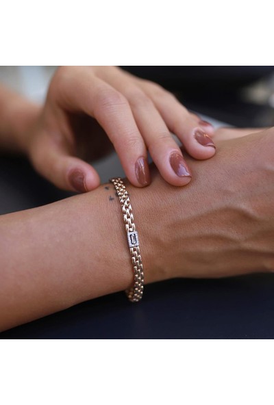 By Golden House Nirvana Baget Pırlanta Bileklik