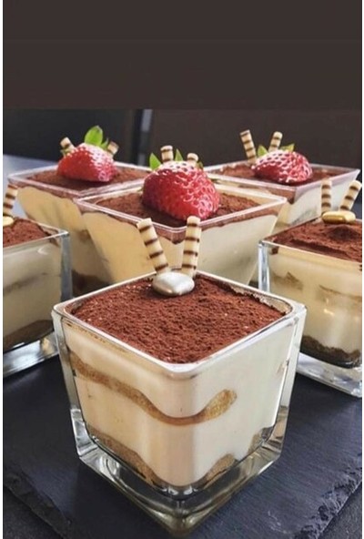 Lavin Kare Cam Magnolia Tatlı ve Dondurma Kasesi Lavin Kare Cam Magnolia Tatlı ve Dondurma Kasesi