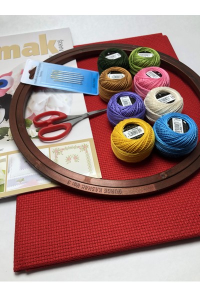 Çiçektuhafiye Domino Etamin Nakış Seti Kırmızı Seccadelik Etamin Kumaş + Yumak Nakış Dergisi Çiçektuhafiye Domino Etamin Nakış Seti Kırmızı Seccadelik Etamin Kumaş + Yumak Nakış Dergisi