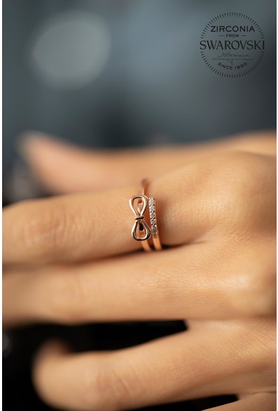 Swarovski Taşlı Fiyonk Model Rose Kaplama Gümüş Yüzük