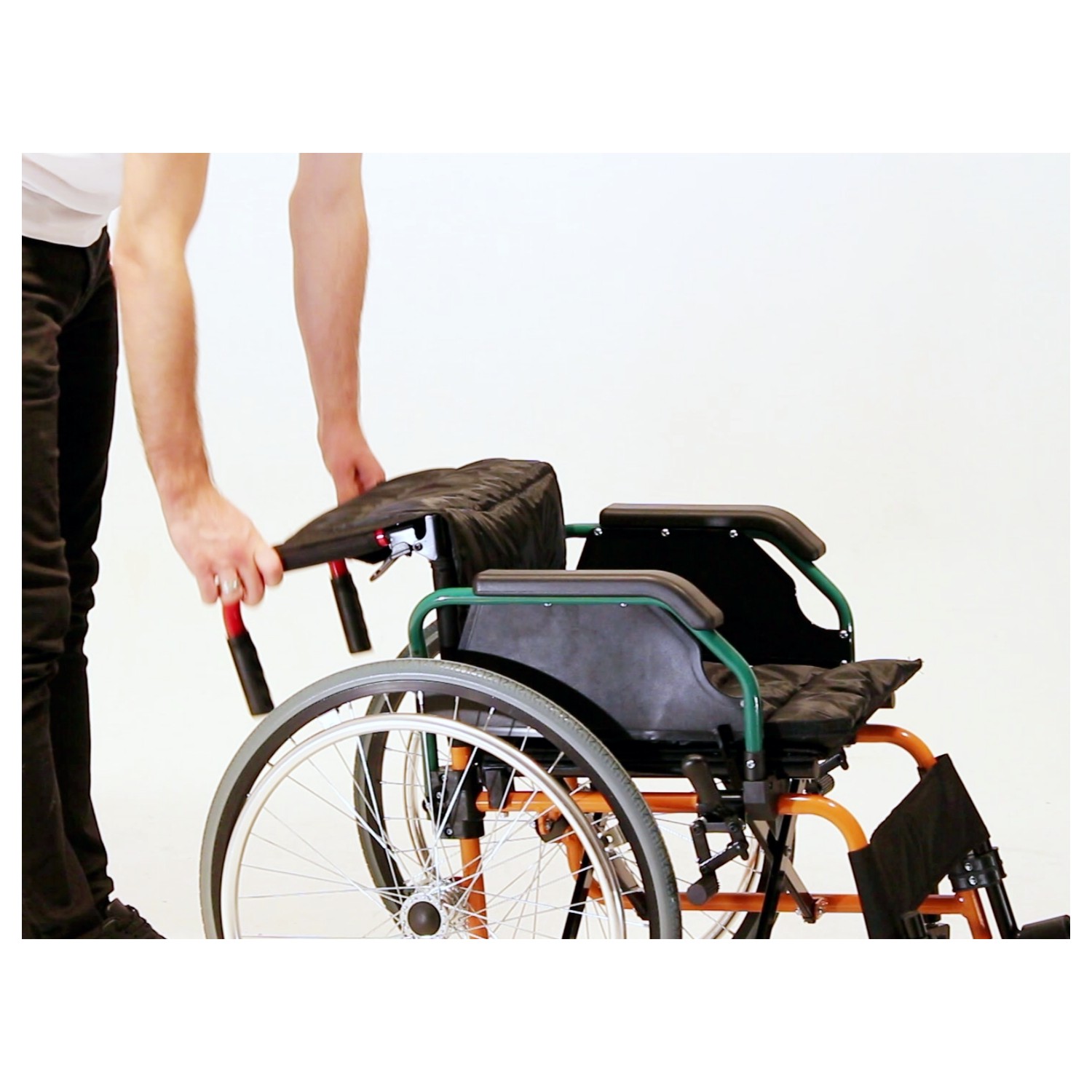 Tekerlekli Iskemle M-305 Alüminyum Manuel Çocuk Tekerlekli Fiyatı