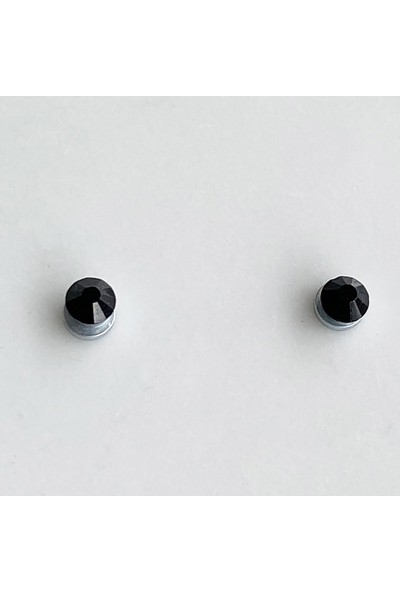 Takıştır Siyah Orta Boy Taşlı Mıknatıslı Küpe