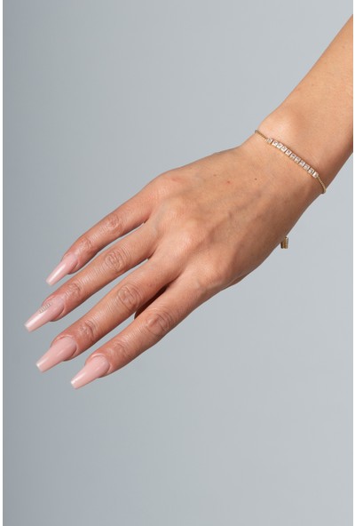 Eva Su Yolu Zirkon Taşlı Çelik Gold Renkli Bileklik Eva Su Yolu Zirkon Taşlı Çelik Gold Renkli Bileklik