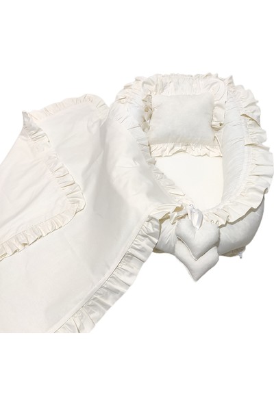 Bebek Atölyesi Bebekatölyesi Babynest ve Battaniye Krem Renk Fırfır Kenarlı