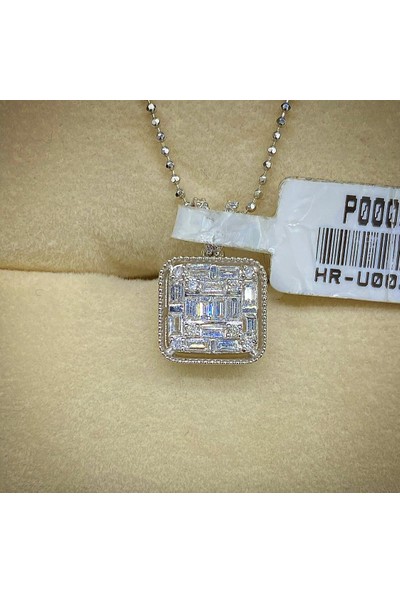 ESK 0.41 Karat Pırlanta Baget Kolye