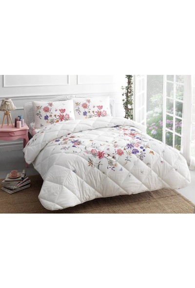 Taç - Madonna Çift Kişilik Yastık Hediyeli Yorgan Seti