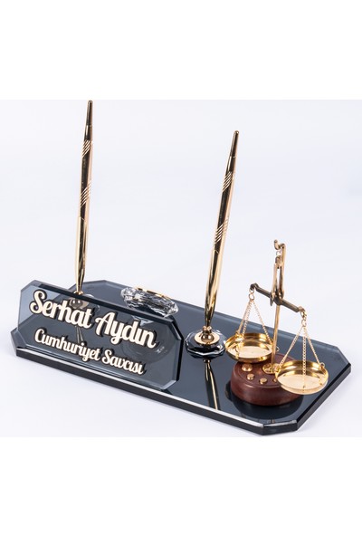 Ofistike Terazi Biblolu Kristal Masa İsimliği Ofistike Terazi Biblolu Kristal Masa İsimliği