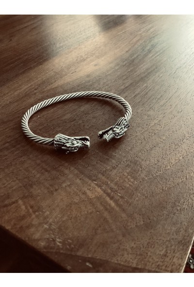 Rupen Kraft Antik Gümüş Kaplama Ejderha Başlı Viking Bileklik Rupen Kraft Antik Gümüş Kaplama Ejderha Başlı Viking Bileklik