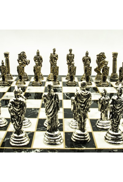 İlgimi Çekiyor Antik Pers Metal Satranç Seti