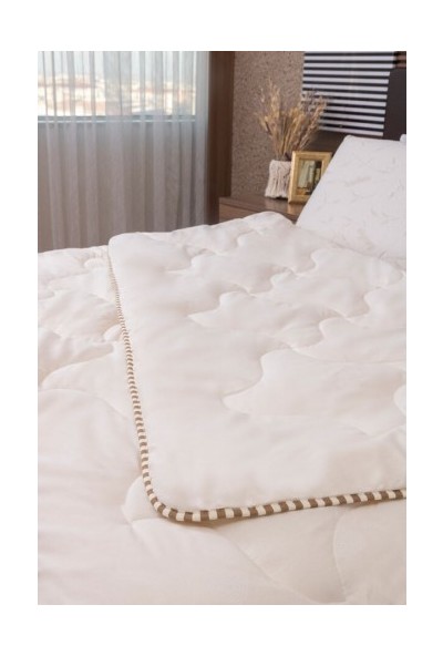 Karviem Tek Kişilik Yün Yorgan ( 155X215 )