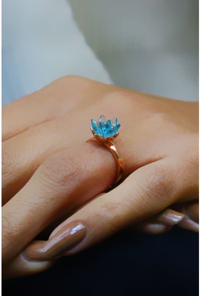 Midyat Nurtaş Gümüş Aquamarin Taşlı Lotus Çiçeği Gümüş Yüzük Midyat Nurtaş Gümüş Aquamarin Taşlı Lotus Çiçeği Gümüş Yüzük
