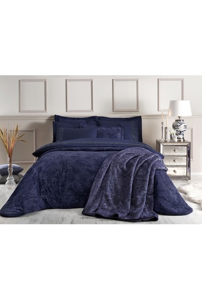 Özdilek Branch Lacivert 16 Parça Bornozlu Çeyiz Seti Özdilek Branch Lacivert 16 Parça Bornozlu Çeyiz Seti