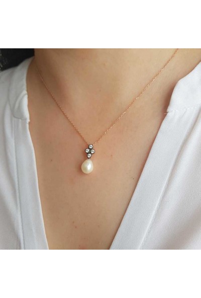 Cng Gümüş Dört Taşlı Elmas Modeli Doğal Damla Incili Kadın Gümüş Kolye