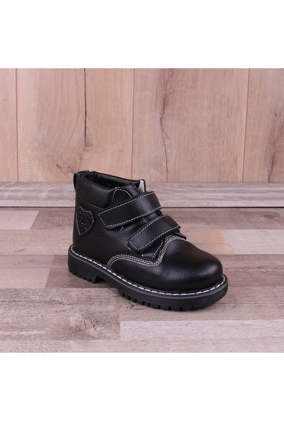 Kidya Soğuk ve Suya Dayanıklı Içi Polarlı Erkek Çocuk Botu Siyah Kidya Soğuk ve Suya Dayanıklı Içi Polarlı Erkek Çocuk Botu Siyah