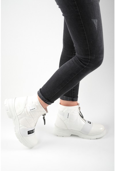 Zümra Concept Kadın Rugan Ön Fermuar Detaylı Bot Zümra Concept Kadın Rugan Ön Fermuar Detaylı Bot