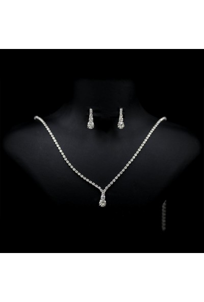 Blossomary Su Yolu Kolye Küpe Seti Blossomary Su Yolu Kolye Küpe Seti