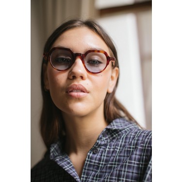 Emily Leopard's Instagram, Twitter & Facebook on IDCrawl