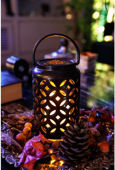 Arma House Country Tarzı Nantes Pilli ve Usb'li LED Fener Arma House Country Tarzı Nantes Pilli ve Usb'li LED Fener