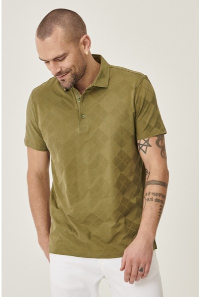 Altınyıldız Classıcs Erkek Haki Polo Yaka Cepsiz Slim Fit Dar Kesim %100 Pamuk Desenli Tişört Altınyıldız Classıcs Erkek Haki Polo Yaka Cepsiz Slim Fit Dar Kesim %100 Pamuk Desenli Tişört