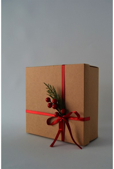 Kürkçü Dükkanı Büyük Boy Yılbaşı Kraft Hediye Kutusu 26X26X10