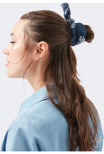Mavi Kadın Şal Desenli Lacivert Bandana 197822-32150