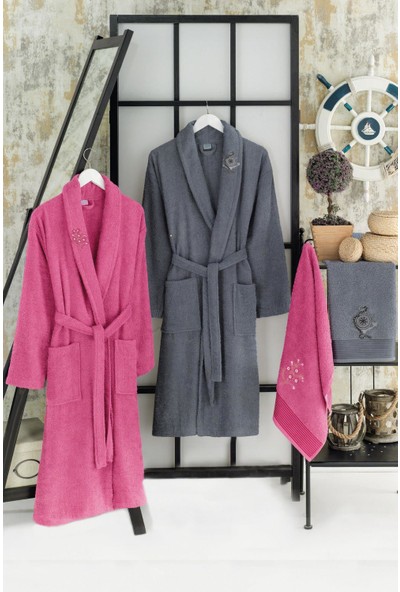 Rebeka Havlulu Bornoz 4lü Set Rebeka Havlulu Bornoz 4lü Set