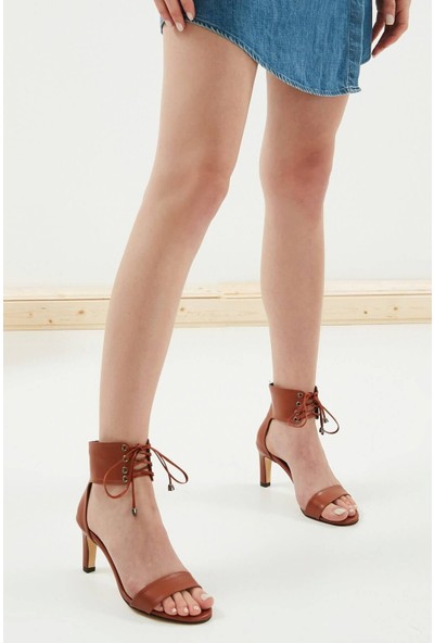 Mio Gusto Harper Taba Bağcıklı Topuklu Ayakkabı Mio Gusto Harper Taba Bağcıklı Topuklu Ayakkabı