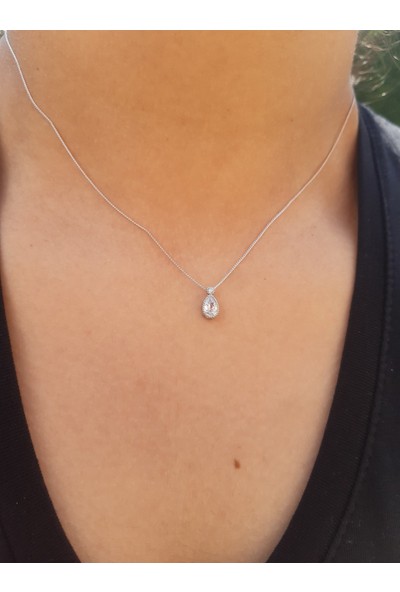 BiTakı Zirkon Taş Detaylı Kristal Gümüş Renk Ince Zincir Kolye BiTakı Zirkon Taş Detaylı Kristal Gümüş Renk Ince Zincir Kolye