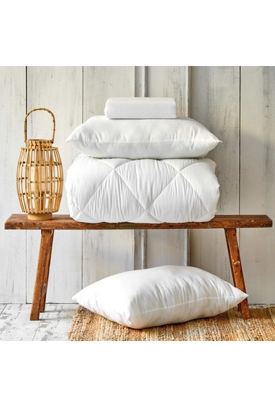 Karaca Home Microfiber Royal Çift Kişilik Yorgan 2 Adet Silikon Yastık Karaca Home Microfiber Royal Çift Kişilik Yorgan 2 Adet Silikon Yastık