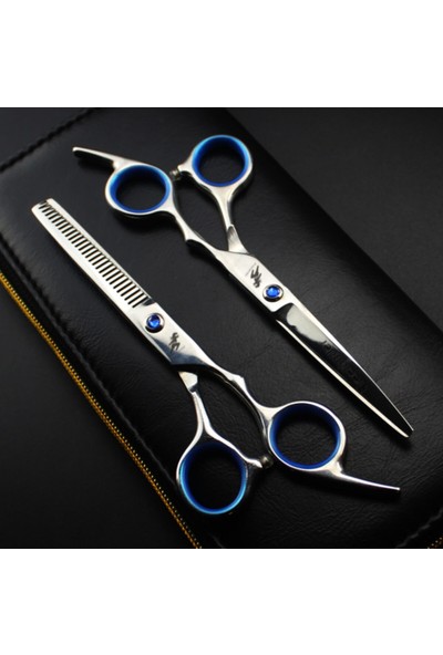 Kivi Ticaret 2 Parça 6 Inç 17 Cm Uzunluk Deri Çantalı Profesyonel Kuaför Berber Saç Makas Seti Düz ve Ara Makas Kivi Ticaret 2 Parça 6 Inç 17 Cm Uzunluk Deri Çantalı Profesyonel Kuaför Berber Saç Makas Seti Düz ve Ara Makas