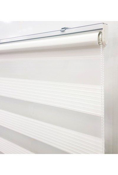 Arben Beyaz Geniş Piliseli Zebra Perde 70 x 200 Arben Beyaz Geniş Piliseli Zebra Perde 70 x 200