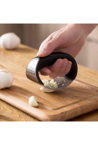 İhtiyaç Limanı Sarımsak Ezici Tutma Kollu Lüx Paslanmaz Sarımsak Ezme Aparatı