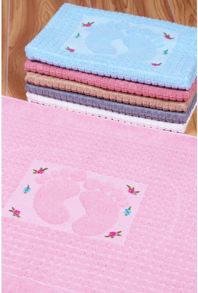 Tekstilin Merkezi 6 Adet Farklı Renklerde Nakışlı Ayak Havlusu %100 Pamuk 50X70 cm Tekstilin Merkezi 6 Adet Farklı Renklerde Nakışlı Ayak Havlusu %100 Pamuk 50X70 cm