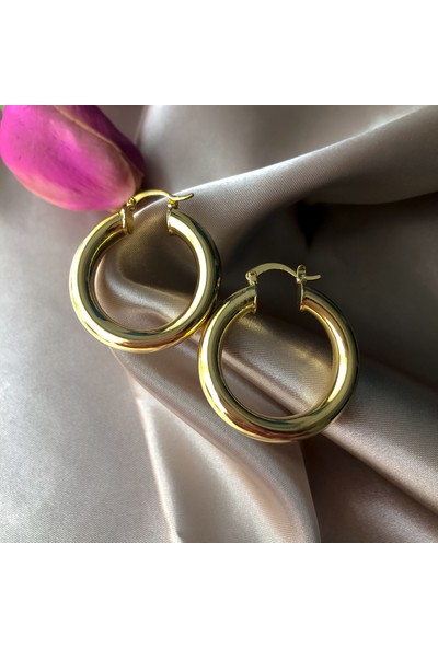 Nilsu'nun Takı Sepeti Boru Halka Küpe Nilsu'nun Takı Sepeti Boru Halka Küpe