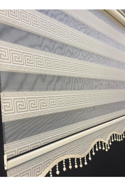 Yağmur Zebra Versace Desenli Krem Renk Sim Detaylı Boncuklu Zebra Stor Perde Yağmur Zebra Versace Desenli Krem Renk Sim Detaylı Boncuklu Zebra Stor Perde