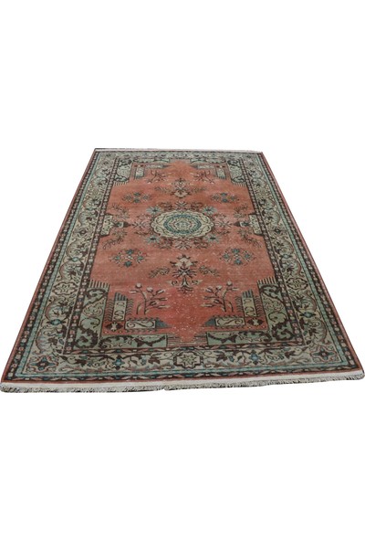 Zehra Abla Halı 6m2 Vintage El Dokuma Benzersiz Eskitme Pastel Yün Salon Halısı Zehra Abla Halı 6m2 Vintage El Dokuma Benzersiz Eskitme Pastel Yün Salon Halısı