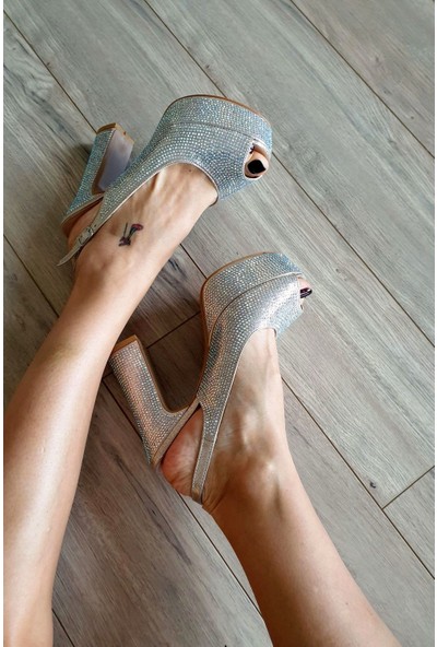 Topukla Kadın Yazlık Bot 019 1027