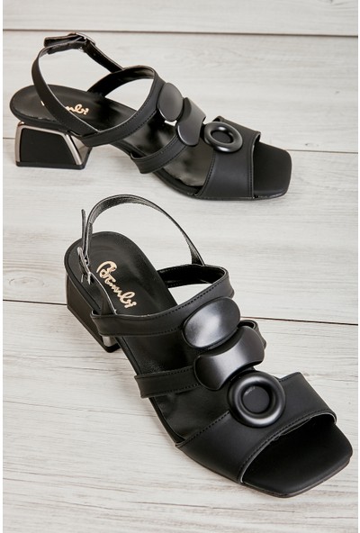 Bambi Beyaz Kadın Klasik Topuklu Ayakkabı