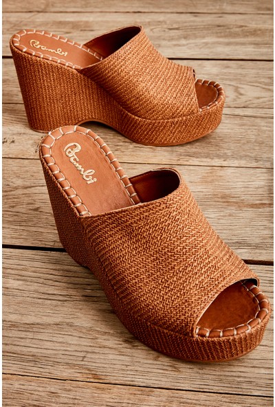 Bambi Açık Taba Kadın Terlik