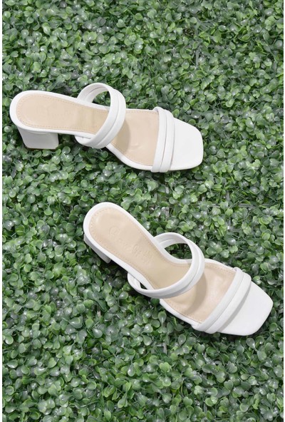 Bambi Beyaz Kadın Terlik
