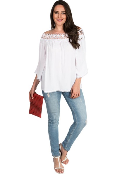Zer Otantik Dantel Yakalı Büyük Beden Bluz Beyaz Zer Otantik Dantel Yakalı Büyük Beden Bluz Beyaz