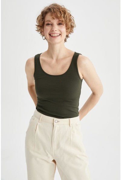 DeFacto Askılı Basic Slim Fit Atlet I1059AZ21SP DeFacto Askılı Basic Slim Fit Atlet I1059AZ21SP