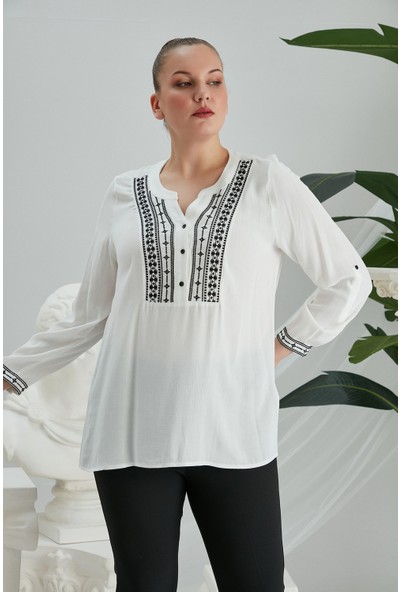 Rmg Kol ve Yaka Nakış Detaylı Büyük Beden Beyaz Bluz