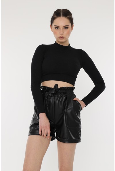 Enora Moda Kadın Siyah Cepli Beli Deri Kemerli Deri Şort