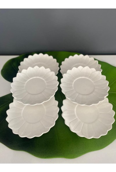 Tekbir Papatya Model Porselen 6'lı Çay Tabağı YG19-333 Tekbir Papatya Model Porselen 6'lı Çay Tabağı YG19-333